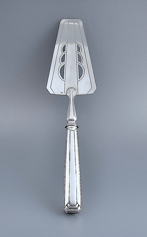A boxed Art Deco silver plated cake slice/server from Scarab Antiques